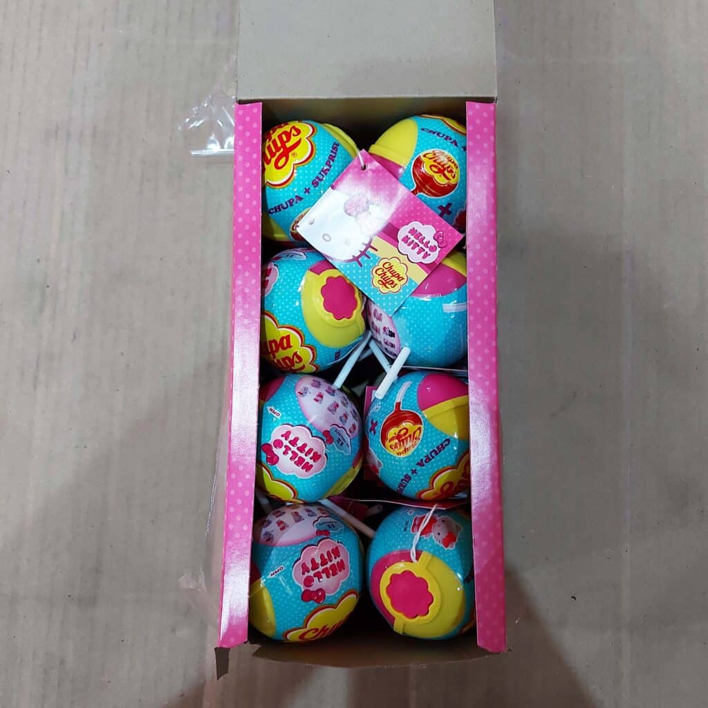 Chupa Chups Lollipop Strawberry Surprise Hello Kitty 12g Wholesale ...